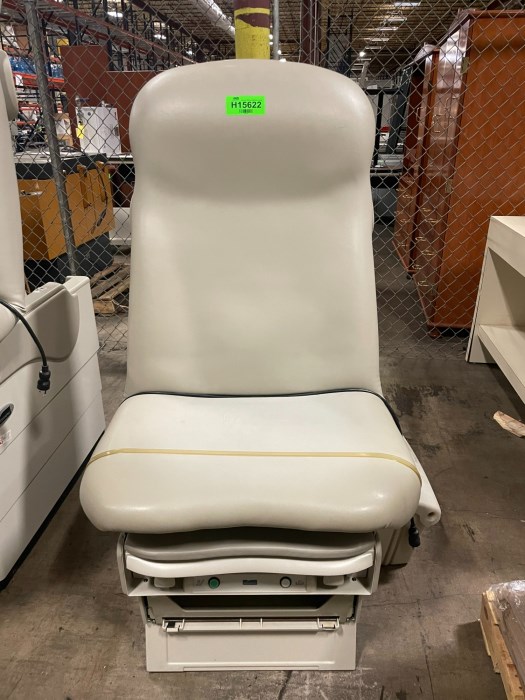 Midmark Exam Chair Model 623 for sale