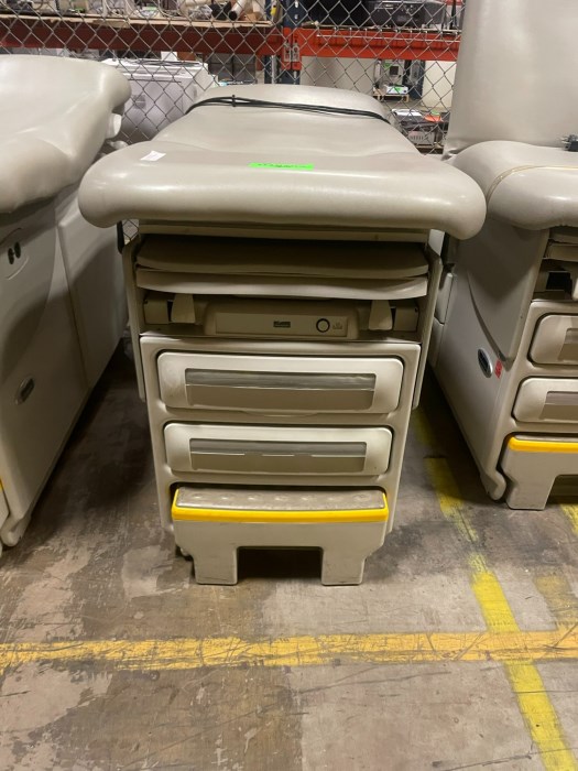 Midmark Exam Table Model 604-002 for sale