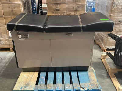 Midmark Model: 104-037-202 Exam Table with Stirrups for sale