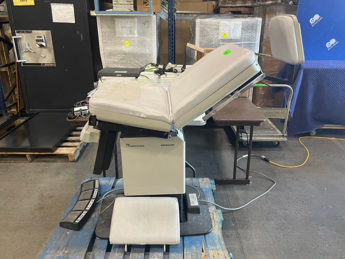 Midmark Model: 419 Procedure Chair for sale