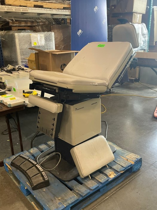 Midmark Model: 419 Procedure Chair for sale