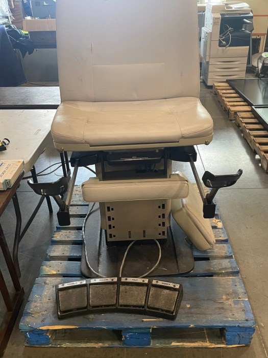 Midmark Model: 419 Procedure Chair for sale
