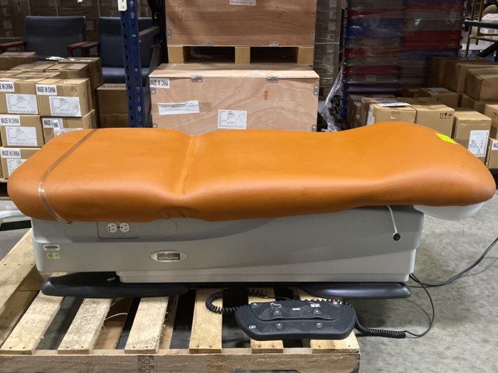 Midmark Model 626-001 Exam Bed - Operational At Time of Auction for sale