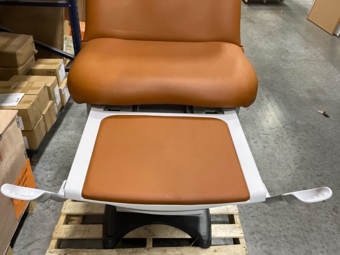Midmark Model 626-001 Exam Bed - Operational At Time of Auction for sale