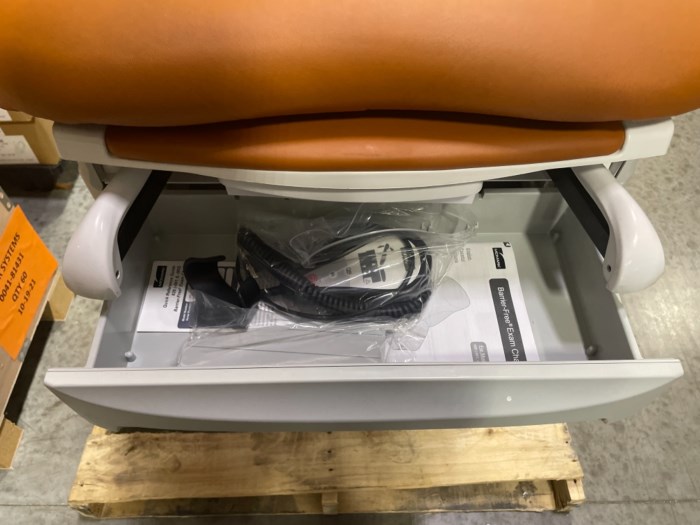 Midmark Model 626-001 Exam Bed - Operational At Time of Auction for sale