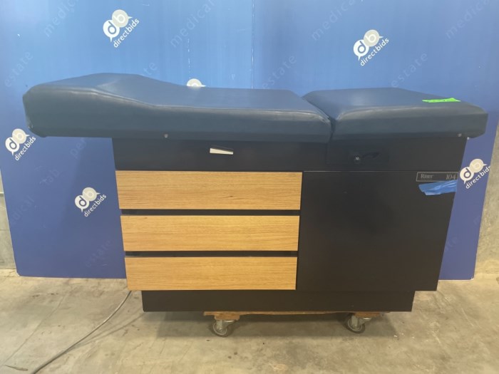 Midmark Ritter 104 Exam Bed for sale