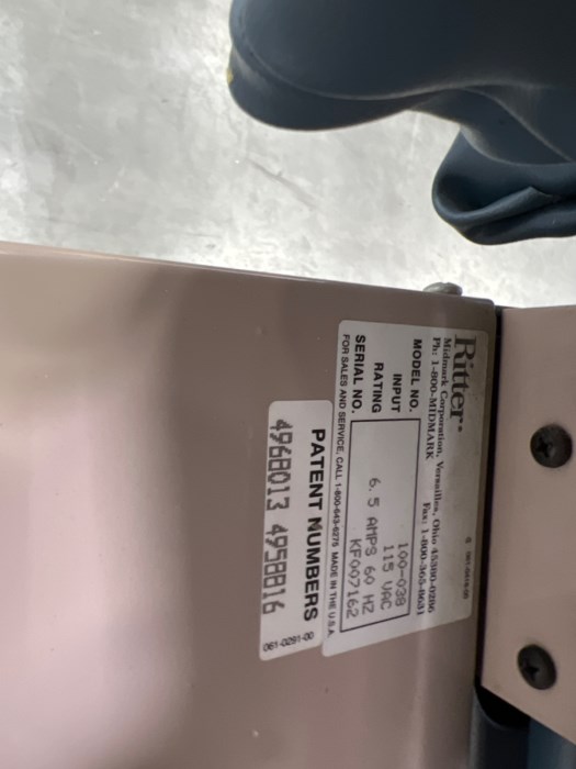 MidMark Ritter 104 Exam Table Model-100-038 for sale