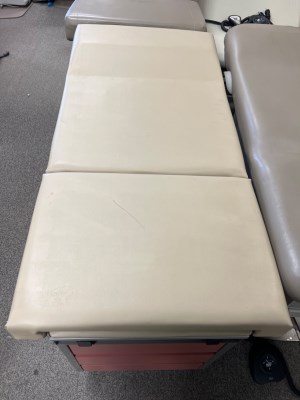 MidMark Ritter Exam Bed Model #100 for sale