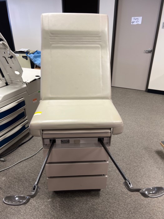 MidMark Ritter Exam Bed Model #104 for sale