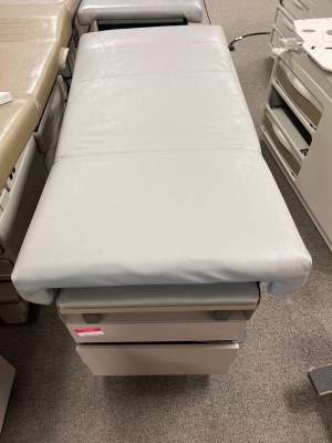 MidMark Ritter Exam Bed Model #104 for sale