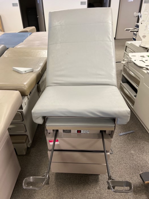MidMark Ritter Exam Bed Model #104 for sale