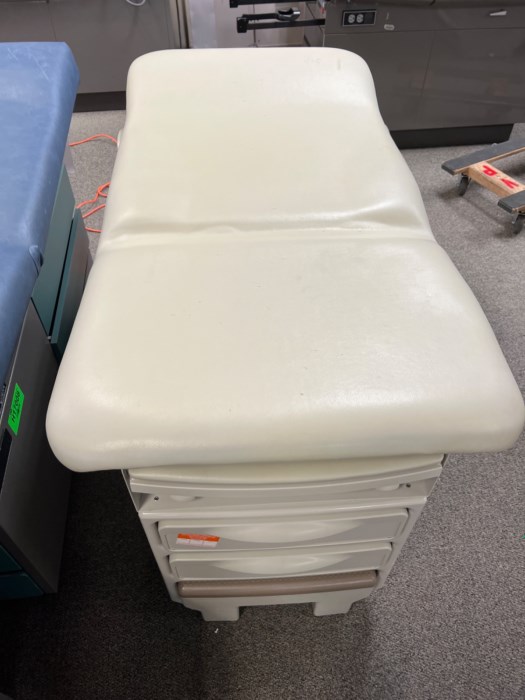 MidMark Ritter Exam Bed Model #204 for sale
