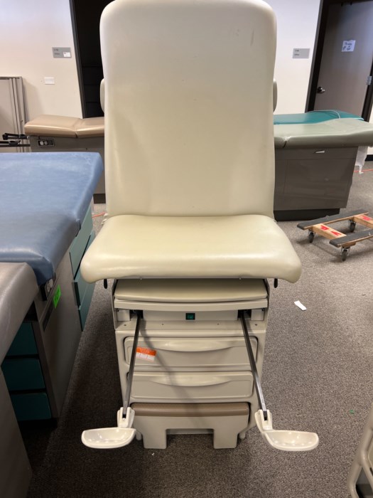 MidMark Ritter Exam Bed Model #204 for sale