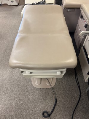 MidMark Ritter Exam Bed Model #223 for sale