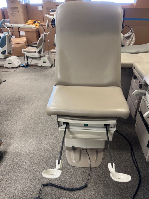 MidMark Ritter Exam Bed Model #223 for sale