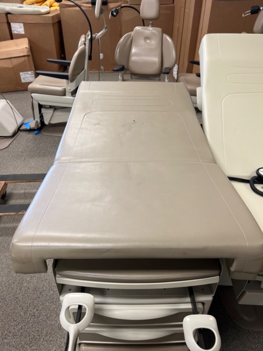 MidMark Ritter Exam Bed Model#204 for sale