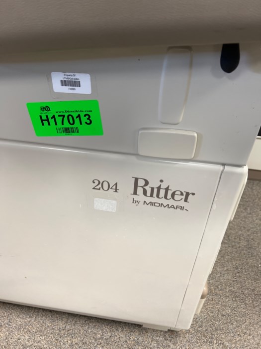 MidMark Ritter Exam Bed Model#204 for sale