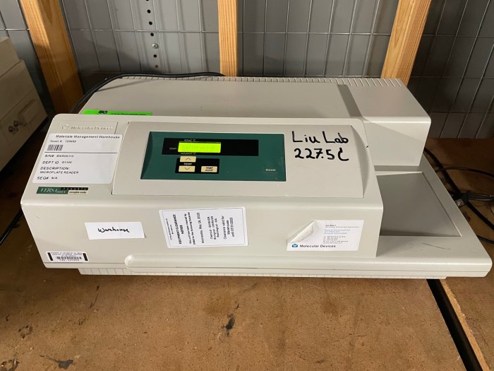 Molecular Devices VersaMax Lunable Microplate Reader for sale