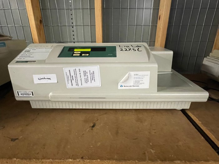 Molecular Devices VersaMax Lunable Microplate Reader for sale