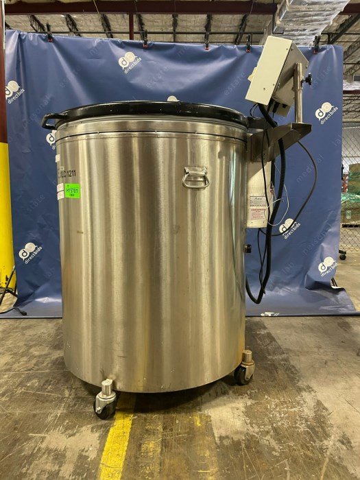 MVE XLC 1211 Liquid Nitrogen Storage Tank for sale