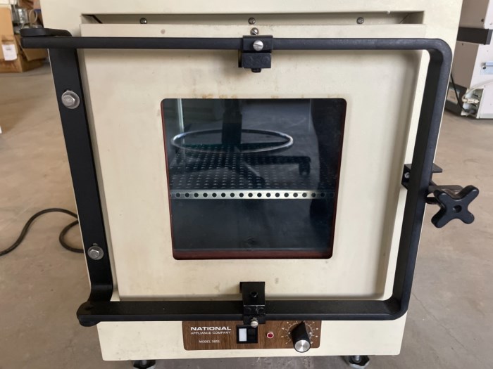 National Appliance Company Model 5851 Oven for sale