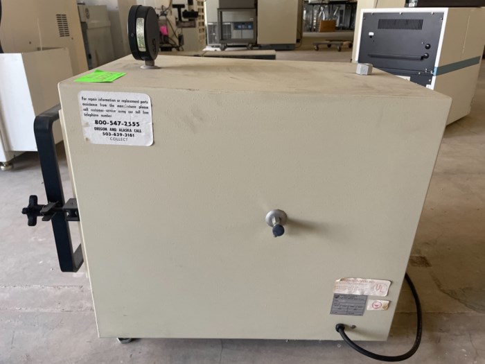 National Appliance Company Model 5851 Oven for sale