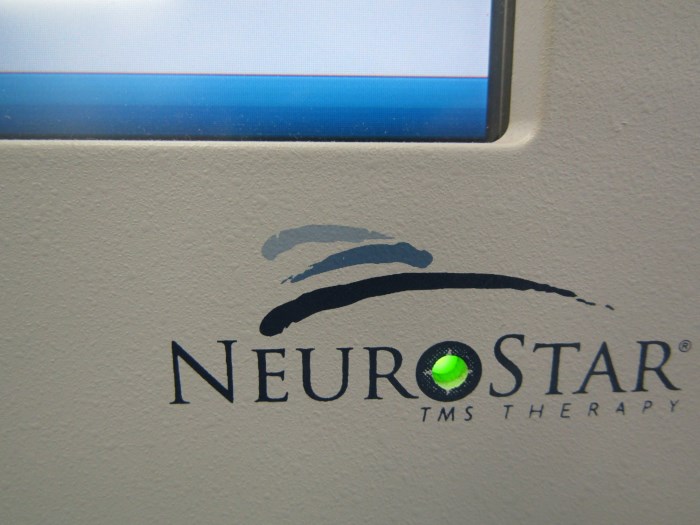 Neuronetics NeuroStar 81-00900-000 TMS Therapy System Machine w/ Chair ...