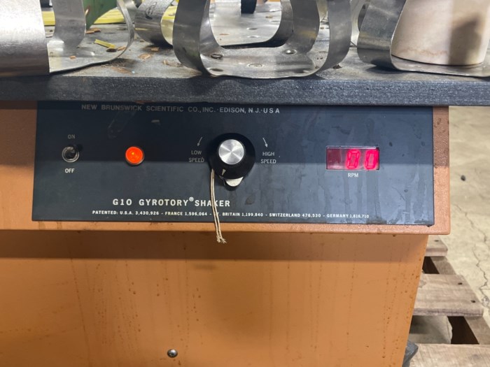 New Brunswick Scientific G10 Gyrotory Shaker for sale