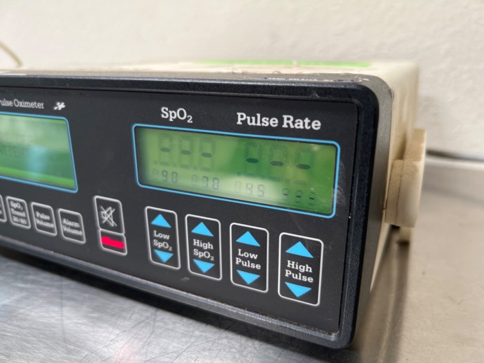 Ohmeda Biox 3700 Oximeter for sale