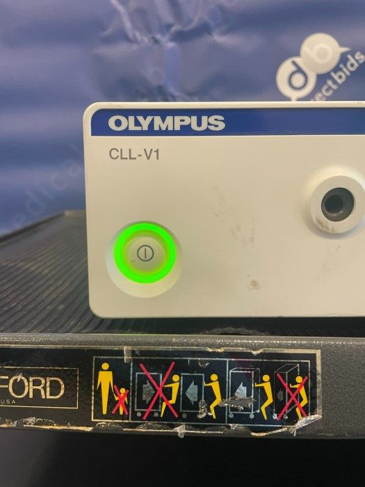 Olympus CLL-VI LED Light Source *Powered on at time of auction* for sale