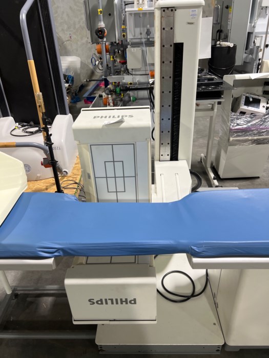 PHILIPS CARDIO MD GAMMA CAMERA (powers on) for sale