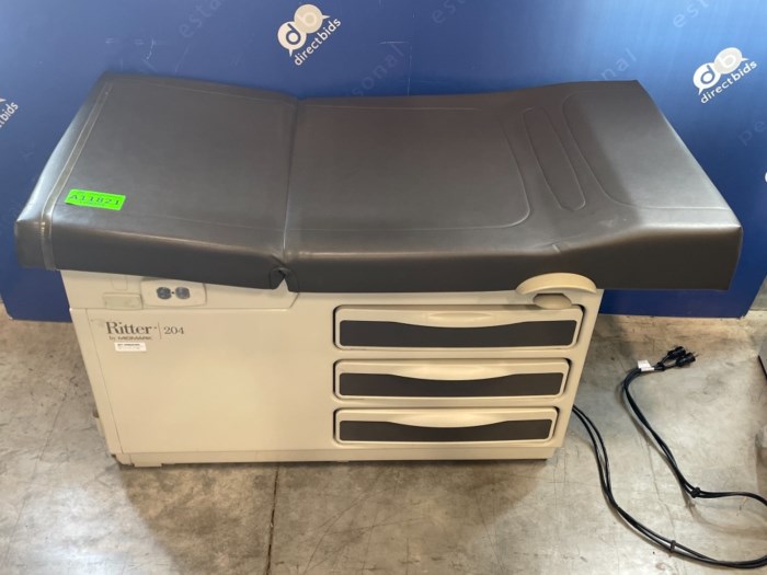 Ritter by Midmark 204 Exam Bed for sale