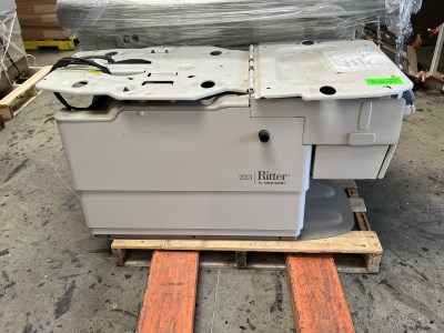 Midmark Ritter Model: 223 Examination Table for sale