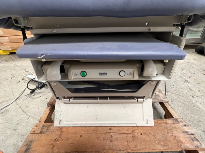 Midmark Ritter Model: 623-008 Examination Table for sale