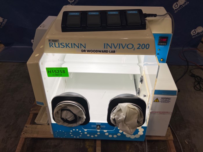 Ruskinn-Invivo2-200-Hypoxic Workstation & Ruskin Gas Mixer for sale