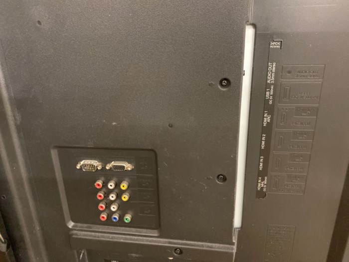 Sharp Aquos 60 inch flat screen tv for sale