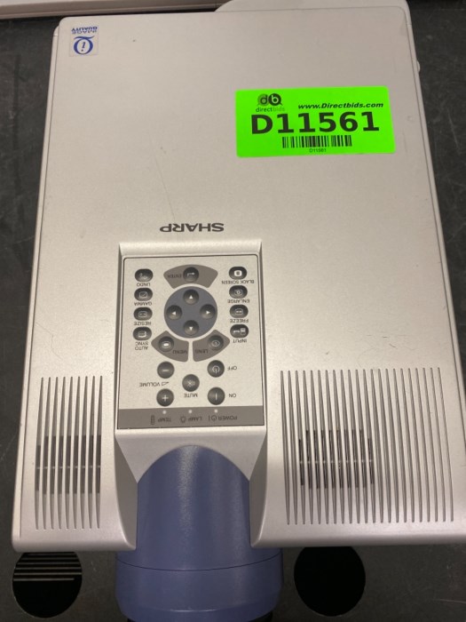 Sharp Notevision XG-P10XU for sale