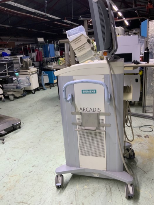 Siemens Arcadis Varic C-arms for sale