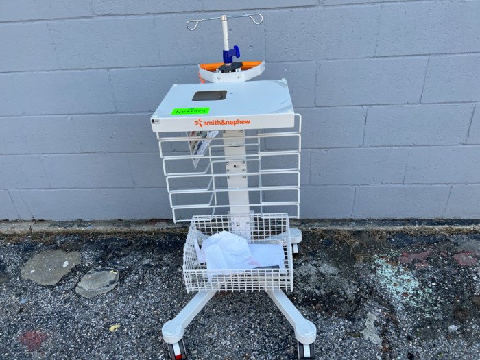 Smith & Nephew Versajet 2 Hydrosurgery Cart for sale
