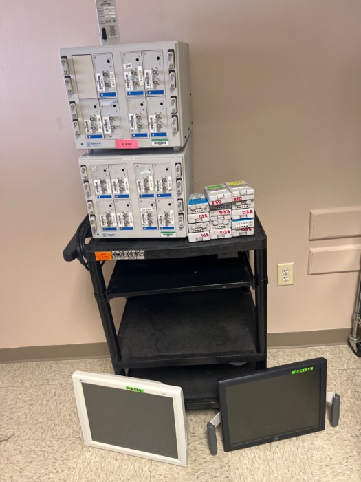 Spacelabs 90479-A Telemetry Monitor With 8 90478 Modules per unit ...