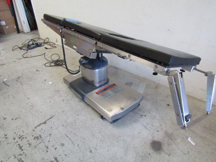 Steris AMSCO 4085 Cmax C-Arm Surgical Table for sale