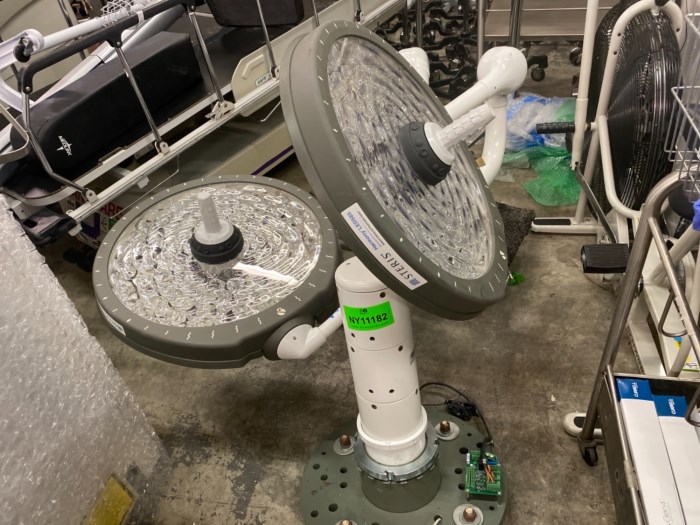 Steris Harmony LED585 dual Surgical Lights for sale