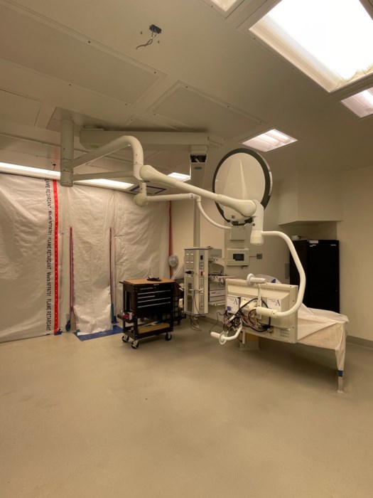 Steris Harmony LED585 3 Lights 2 Booms Included for sale