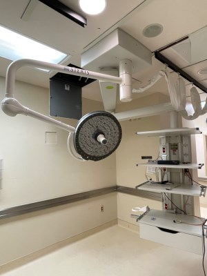STERIS SURGICAL LIGHT WITH EMS (Has been deinstalled) for sale