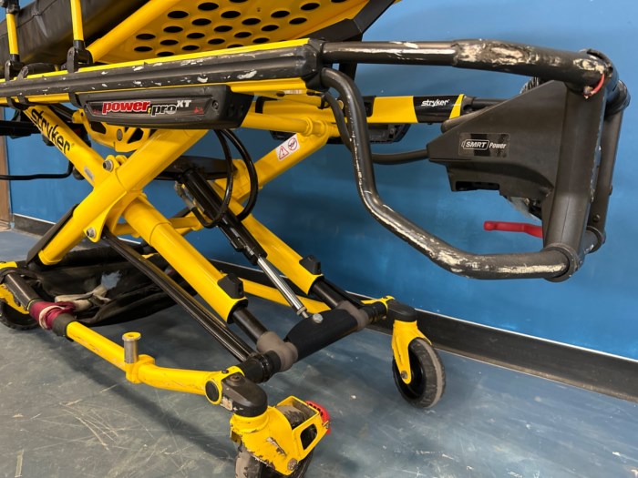 STRYKER-MX-PRO R3 Ambulance Cot (X-Frame Ambulance Cot) for sale