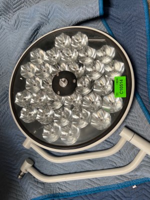 Stryker surgical light for sale