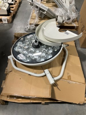 STRYKERS Visum 2 SURGICAL LIGHTS for sale