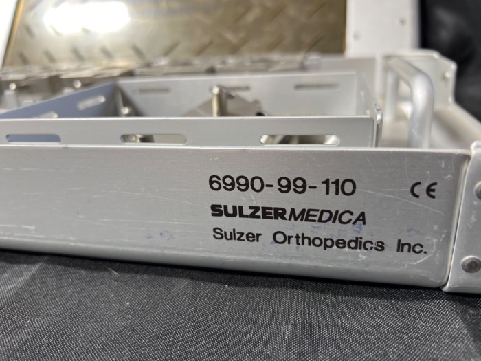 Sulzer Medical Orthopedics Natural Knee II Femoral Instruments 2, case ...