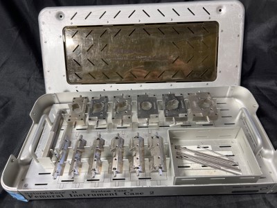 Sulzer Medical Orthopedics Natural Knee II Femoral Instruments 2, case ...