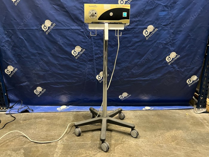 Sunoptics Surgical Model: S300T Titan 300HP Mobile Surgical Light for sale